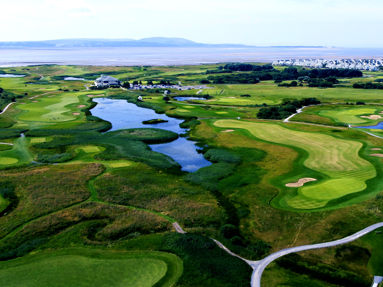 Machynys Hole by Hole - James Harries Multimedia Ltd